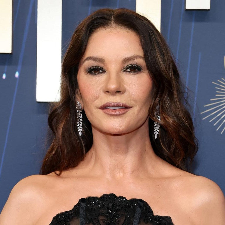 Diamond Look para Seleb di Emmy Awards 2025 yang Bisa Jadi Milikmu ...
